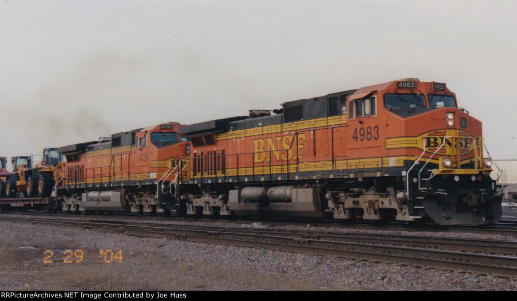 BNSF 4983 East